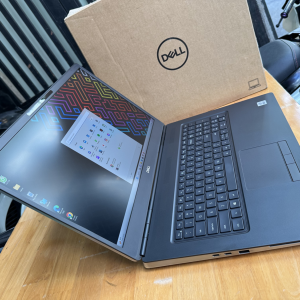 Dell Precision 7750, i7 10850H, RTX 3000, 17.3in FHD - Laptop Triều Phát