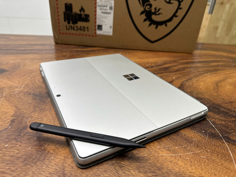 Microsoft Surface Pro 11 Snapdragon X Plus, 16G, 256G.
