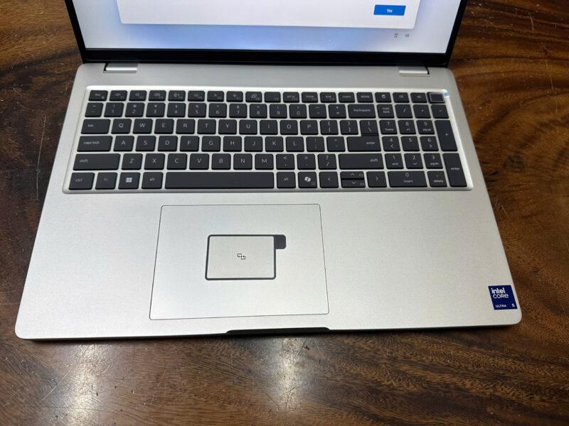 Dell Pro 16 Plus PB16250, ultra 5 236v, 16G, 256G, 16in FHD+