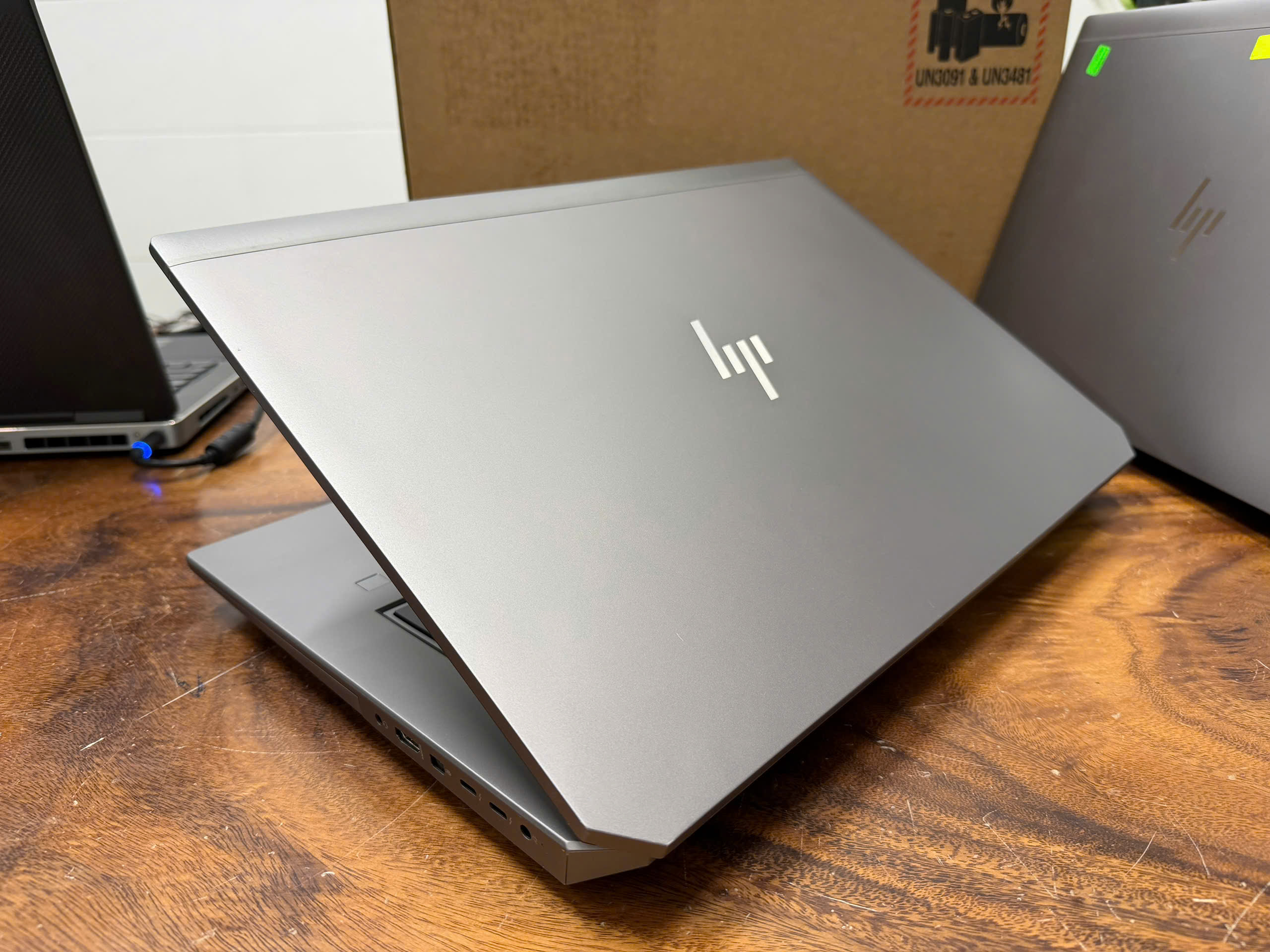 SG - siêu mạnh... Hp Zbook 17 G6, i7 9850H, 32G, 512G, RTX5000, 17,3in 4K | VOZ