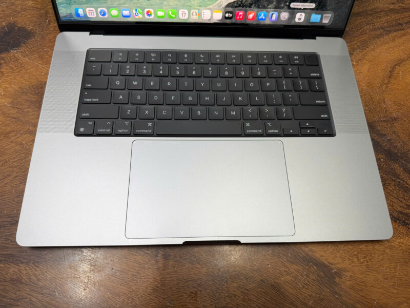 Macbook Pro 16in M1 Pro, 32G, 512G, 98% - Laptop Triều Phát